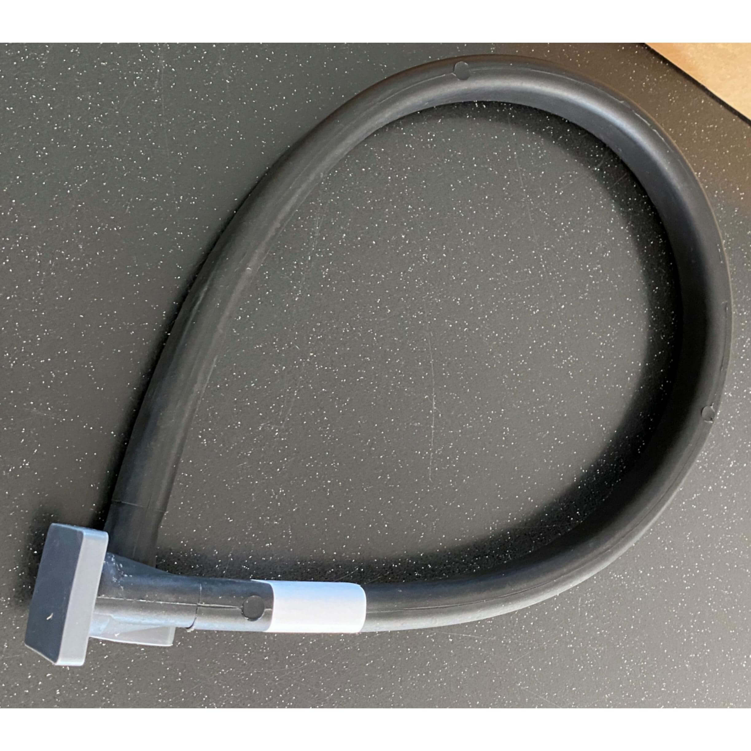 600MM ULTRA FLEX TWIST KU BAND WAVEGUIDE - AKD Sat-Comm